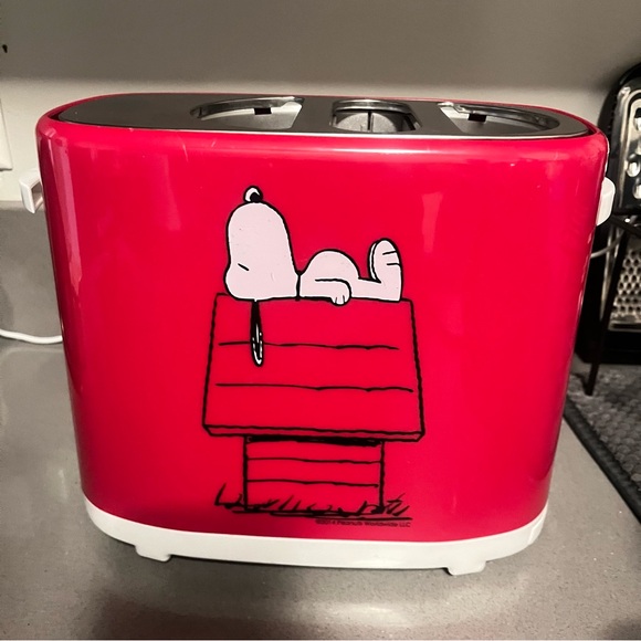 Peanuts | Kitchen | The Original Peanuts Snoopy Hot Dog Toaster Hot Dog ...